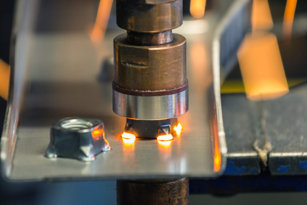 Nut welding | Durable fastening of nuts and bolts